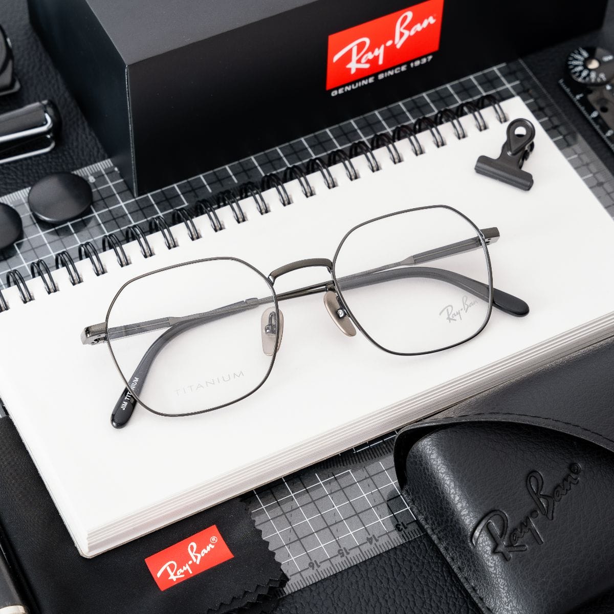 กรอบแว่นสายตา Ray-Ban : RX8794 สี C1244 ใส่สบายทุกวัน